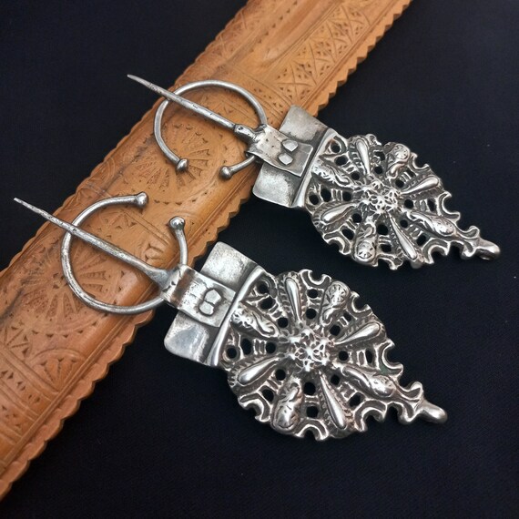 Antique and wonderful berber silver fibulas (tazerzit… - Gem