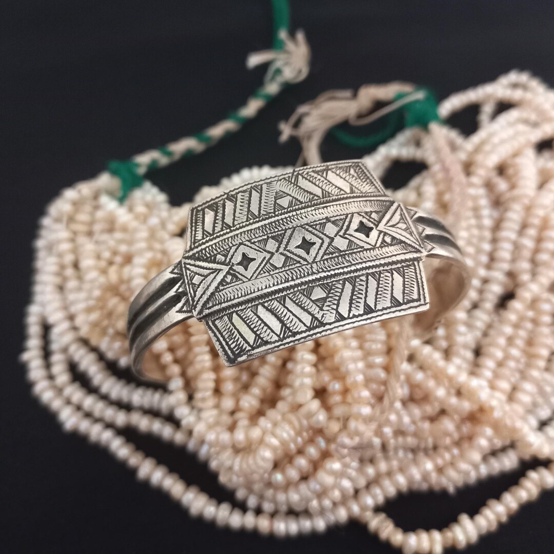Beatiful Saharian Silver Bracelet From Southern Morocco. Silver Jewelry ...