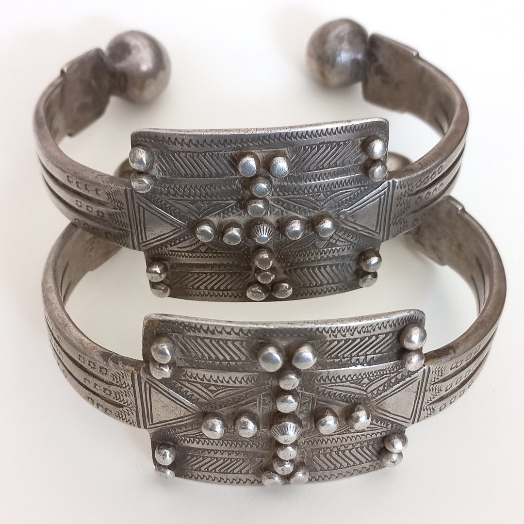 Saharien 2 Khal Khal. Very Old Silver Khal Khal With Silver Beads From Southern Morocco. Antique ...