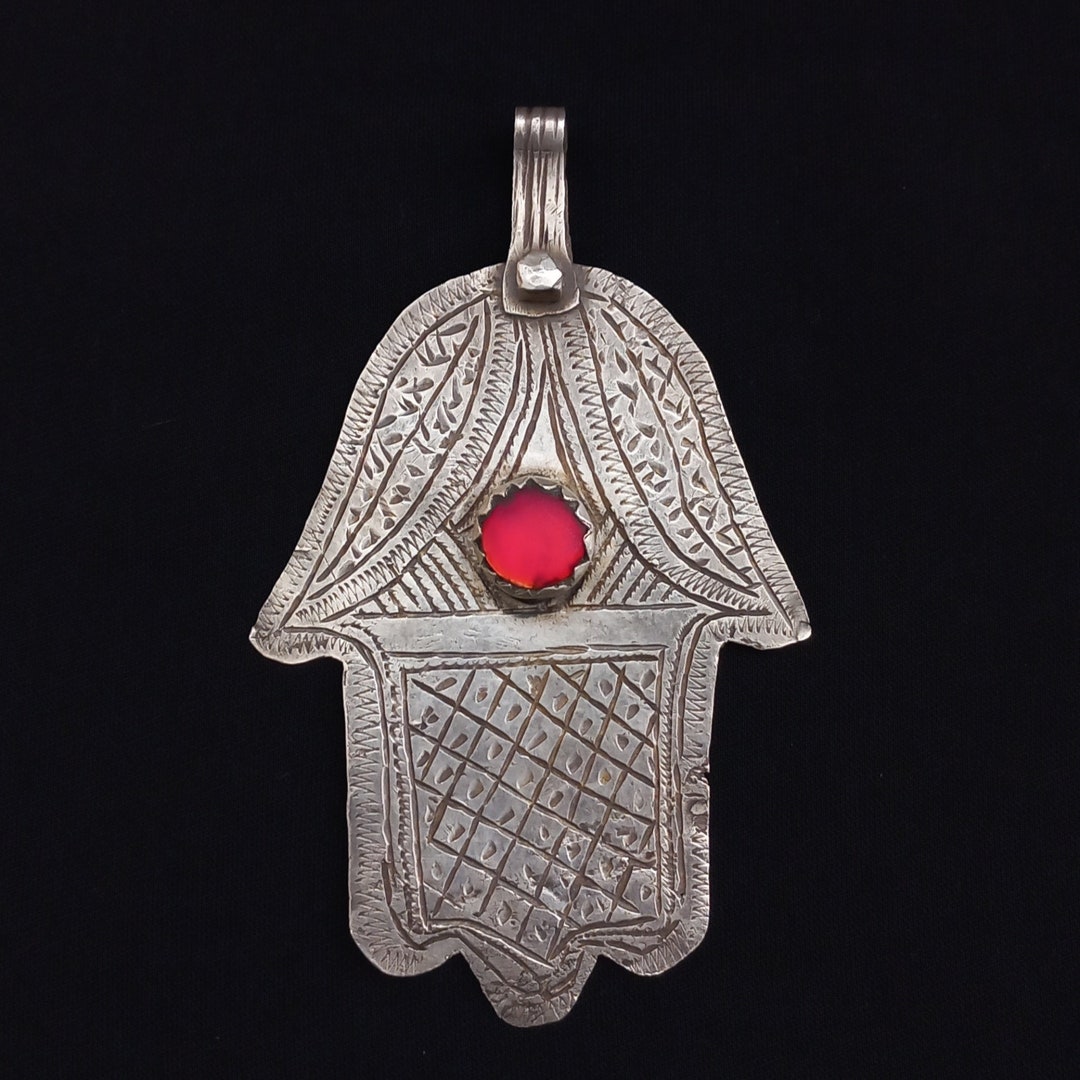 Ancient Silver Berber Pendant (khamsa) From Morocco. Antique Berber ...