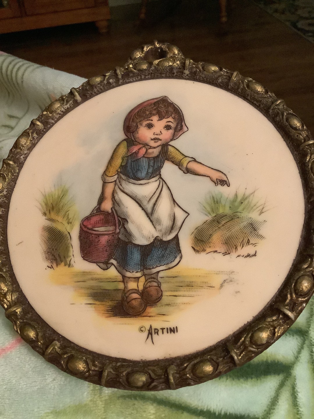 Artini Twin Etched Four Dimensional Sculptured Engraving Girl - Etsy