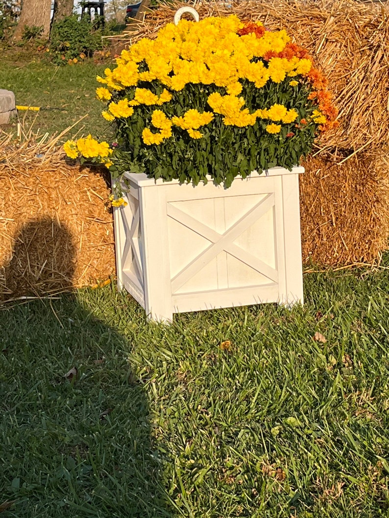 Rustic Farmhouse Planter - Etsy