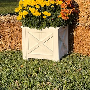 Rustic Farmhouse Planter - Etsy