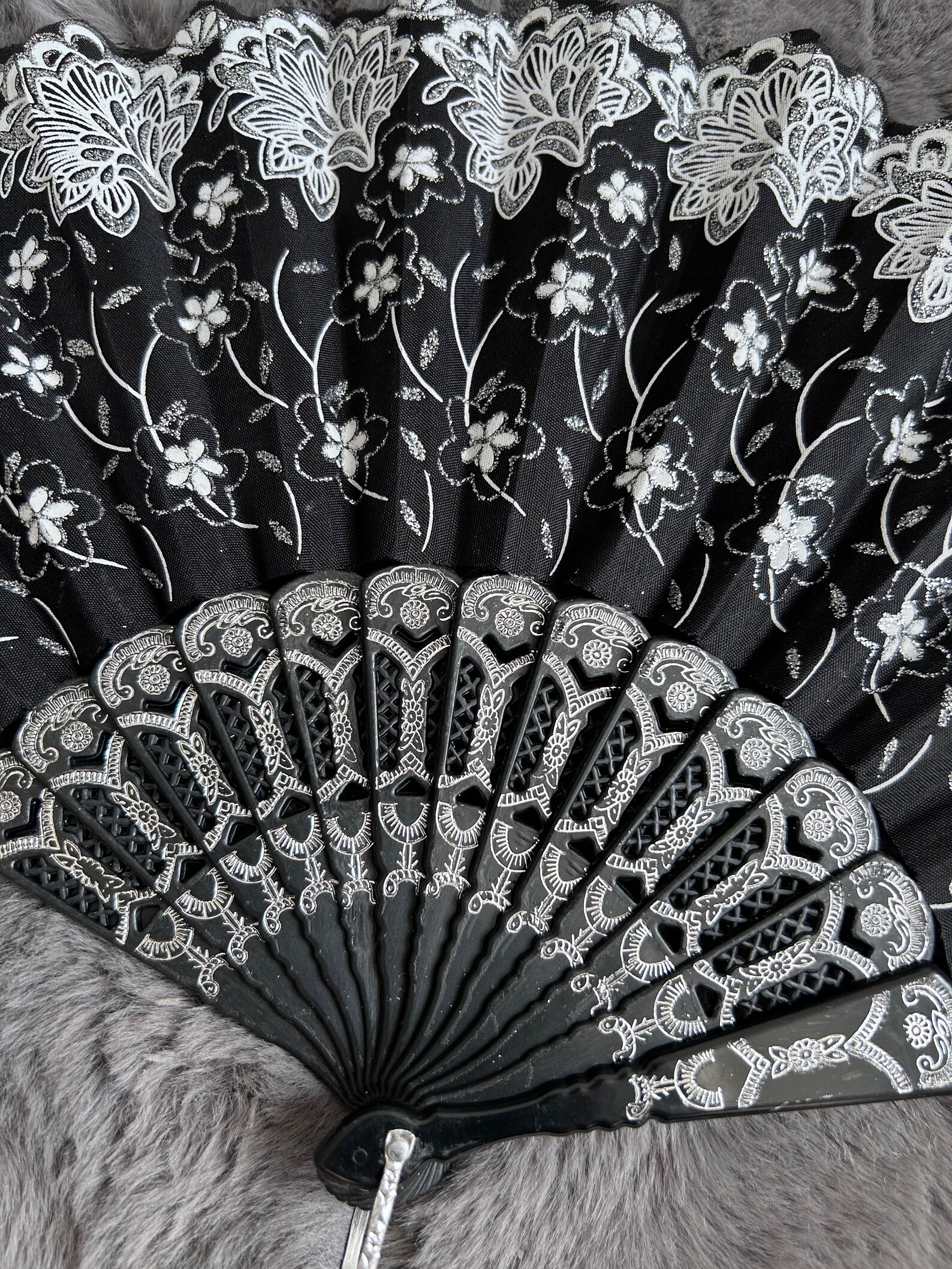 Hand Held Foldable Victorian Fan - Etsy