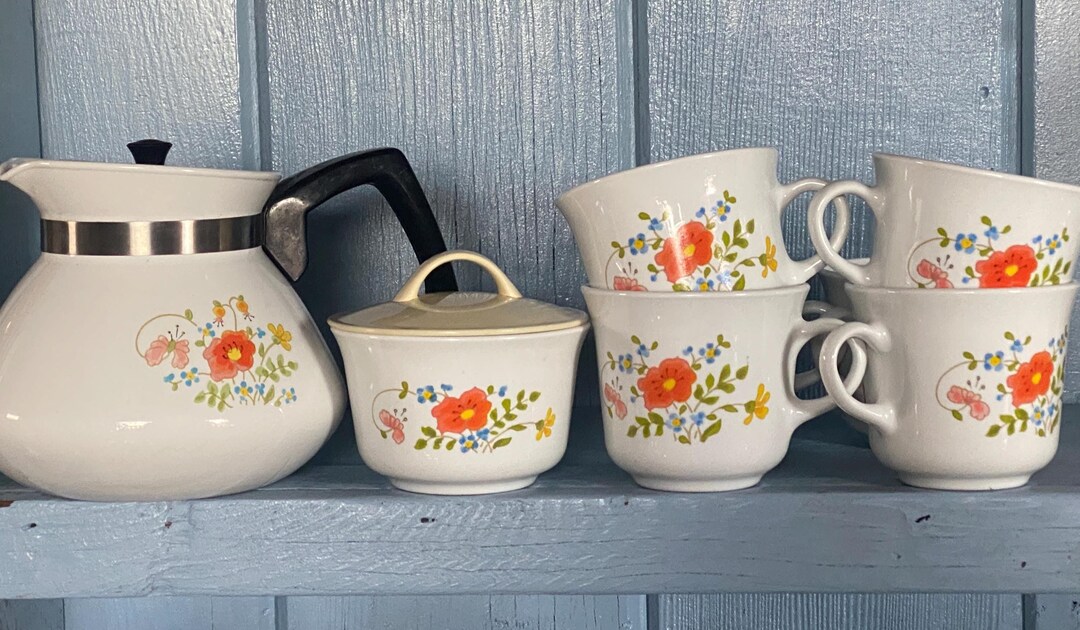 Vintage Wildflower Correl Ware Set of Teacups Teapot and Sugar Bowl - Etsy