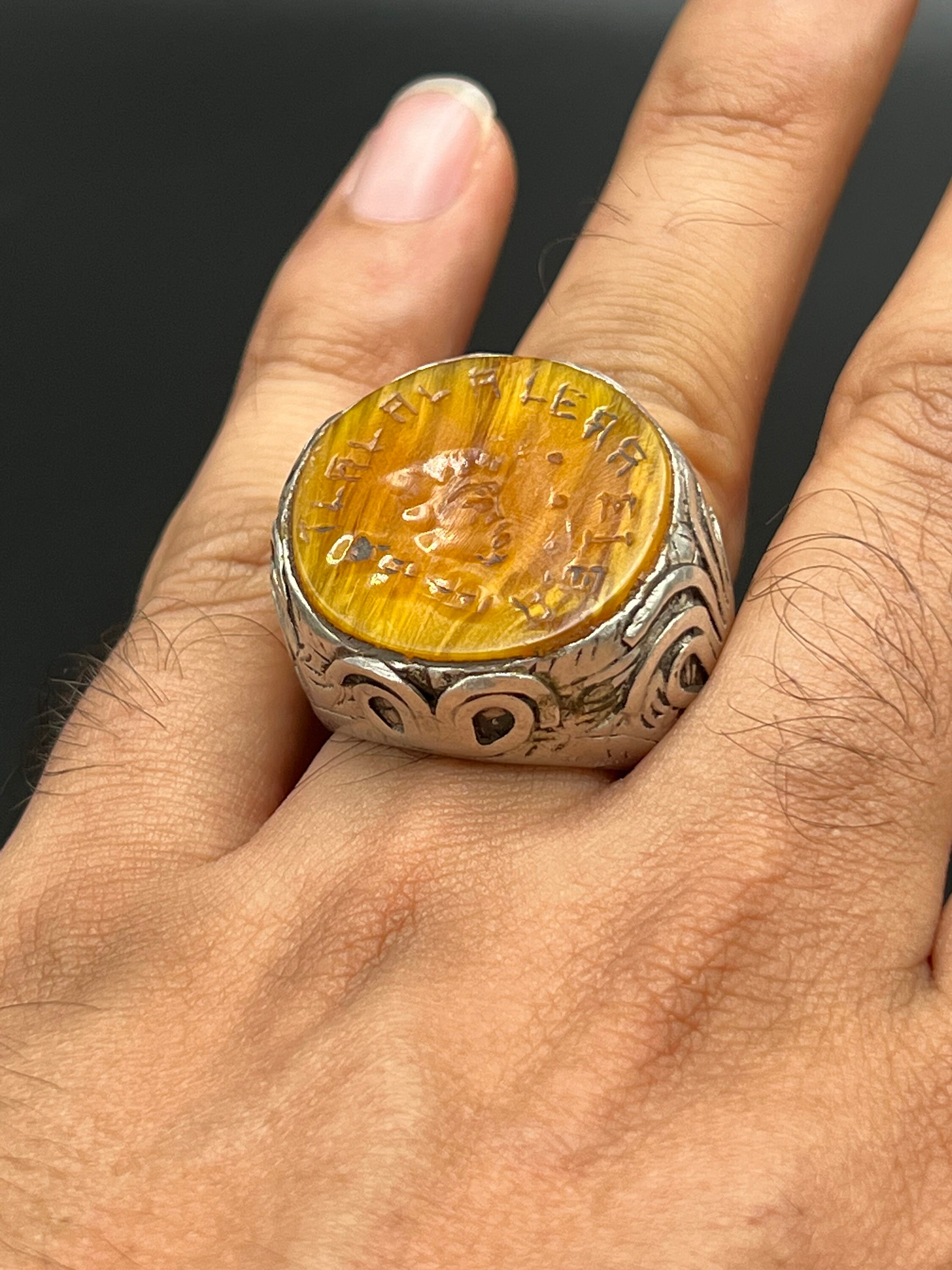 Old Intaglio Natural Amber Handmade Silver Ring, Total Weight 26.54 Gr ...