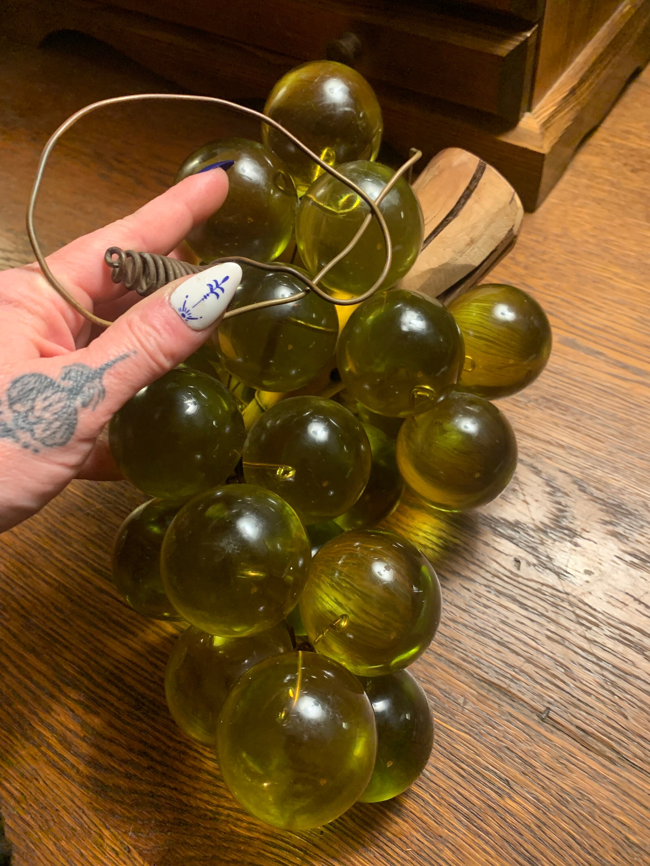 Vintage MCM Green Lucite Grape Cluster on Driftwood - Etsy
