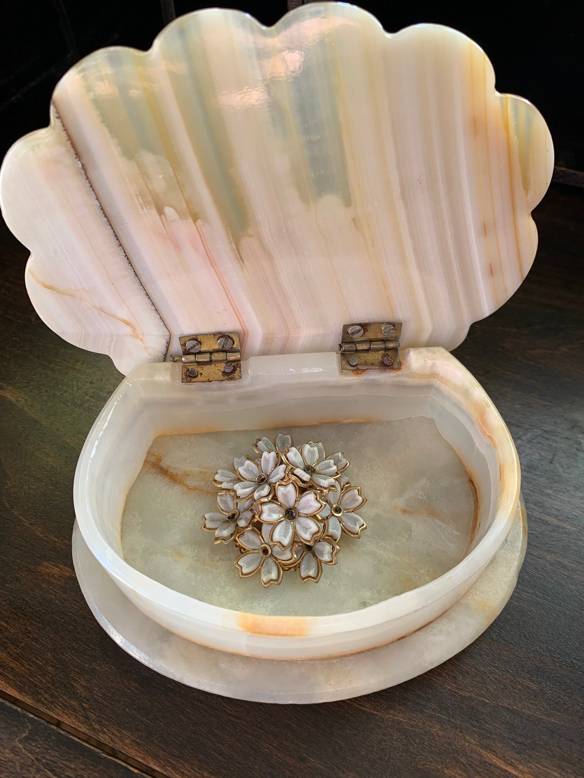 Vintage Onyx Clamshell Jewelry Box - Etsy