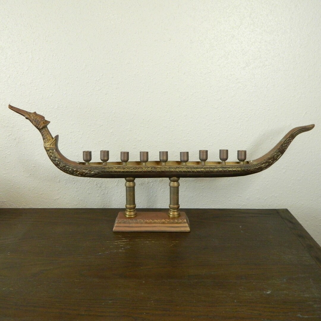Suppannahong Sami Vintage Dragon Boat 9 Candle Menorah - Etsy