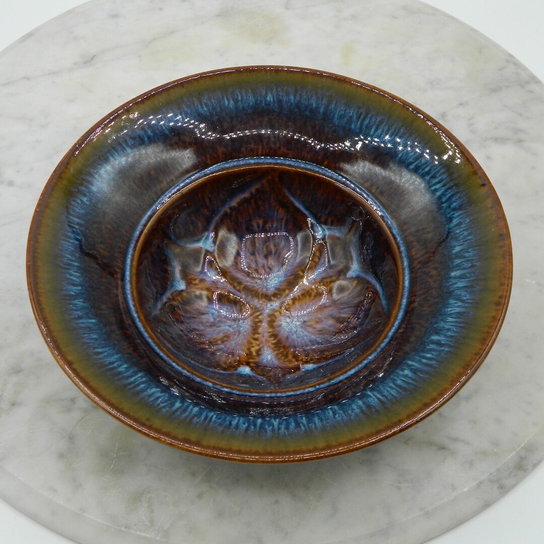 Studio Pottery Trillium Design Bowl 8"rd, Signed - Etsy