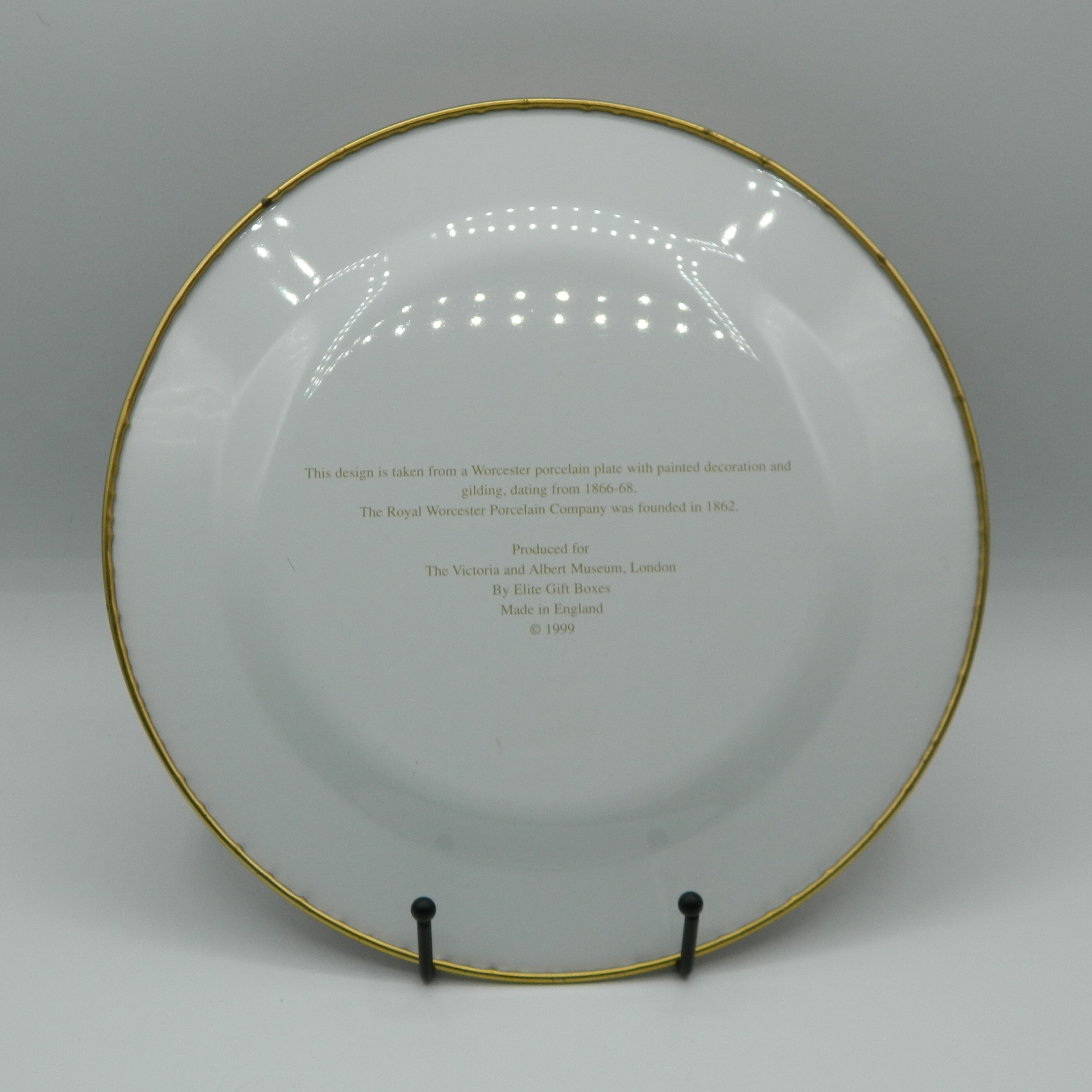 Royal Worcester Berry Tin for the Victoria and Albert Museum - Etsy