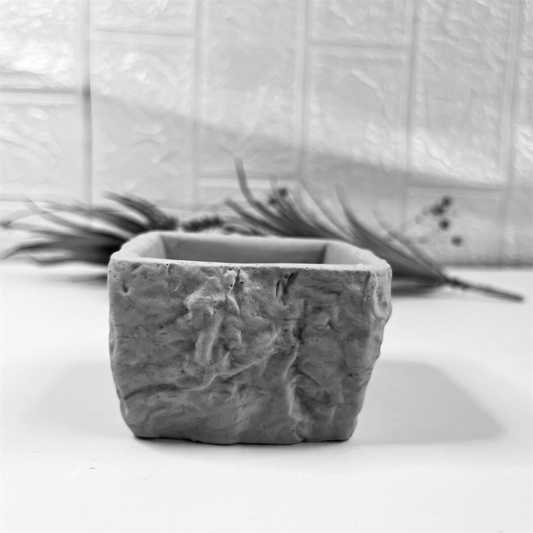 Tree Stump Rock Planter Pot Concrete Mold, Silicone Concrete Molds ...