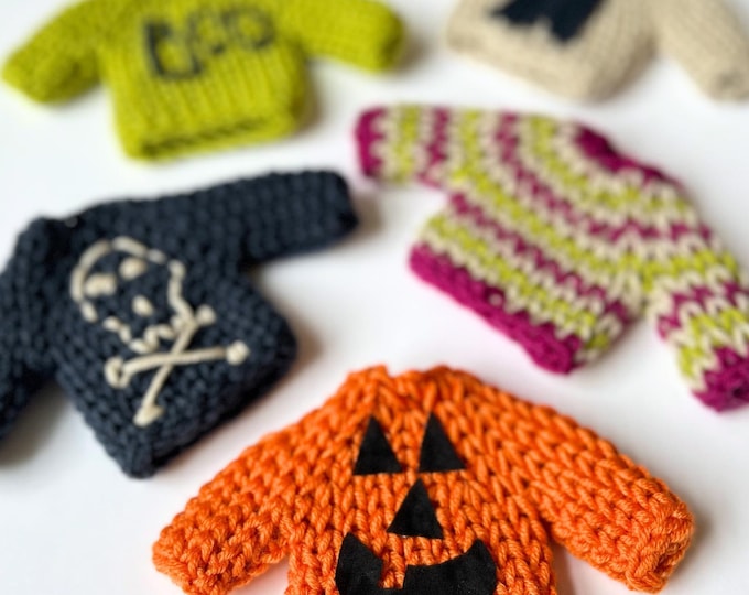 CROCHET PATTERN ⨯ Spooky Tiny Sweaters ⨯ Halloween Decoration ⨯ Garland ...
