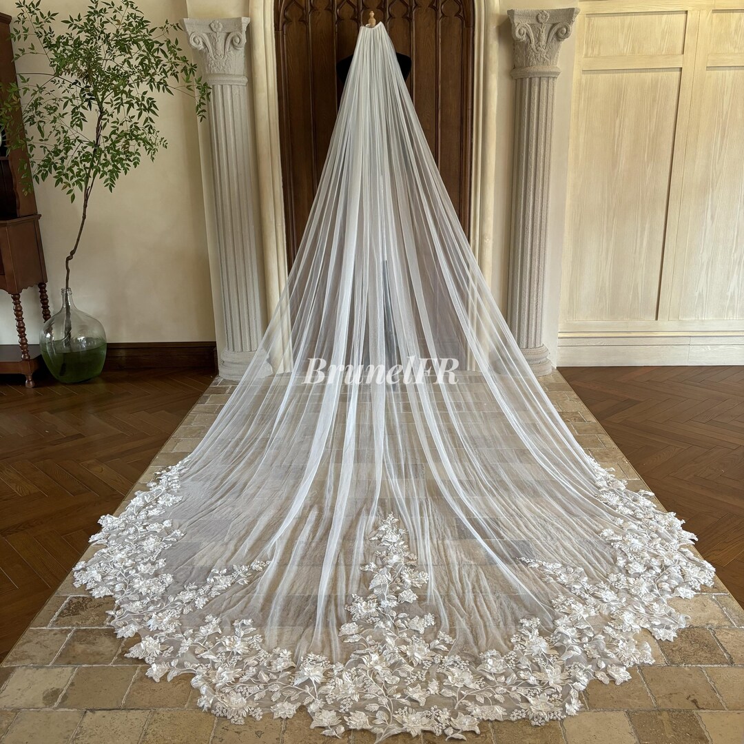 Stunning Pearls 3D Flower Veil Applique Cathedral Veil Wedding Bridal ...