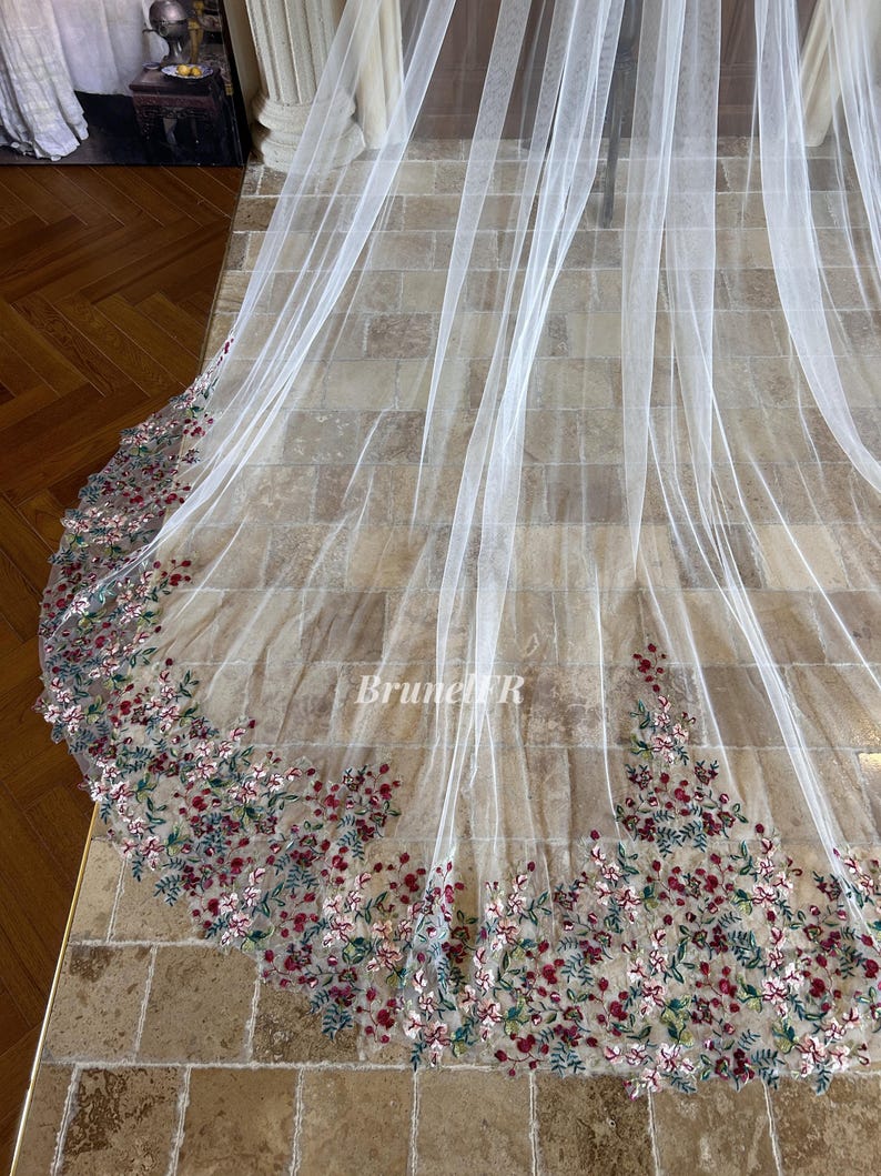 Red Plants Veil Fancy Applique Flowery Veil Cathedral Veil Wedding ...