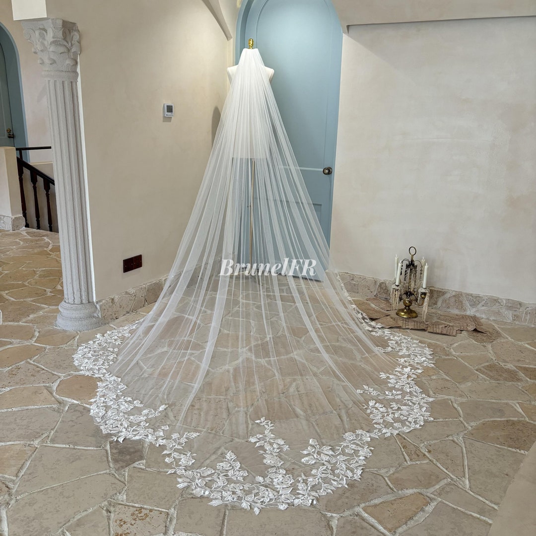 White Rose Lace Veil Petal Shape Veil Single Layer Veil Bridal Wedding ...