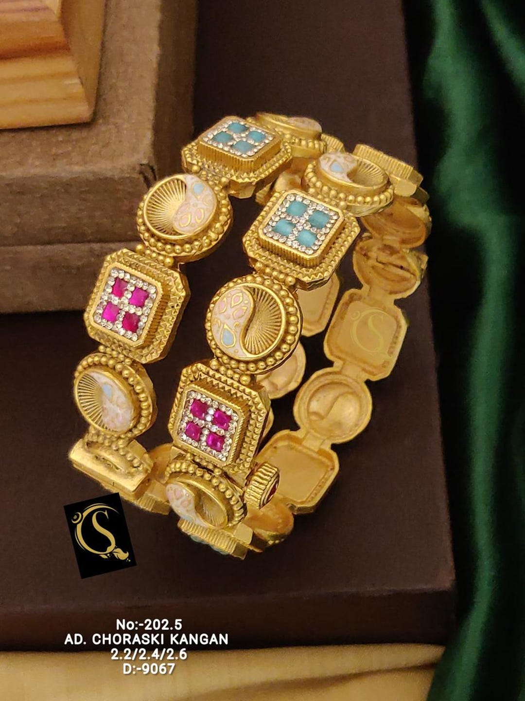 Antique Gold Bangle, Indian Amrapali Bangles, Kada Bangles, Temple ...