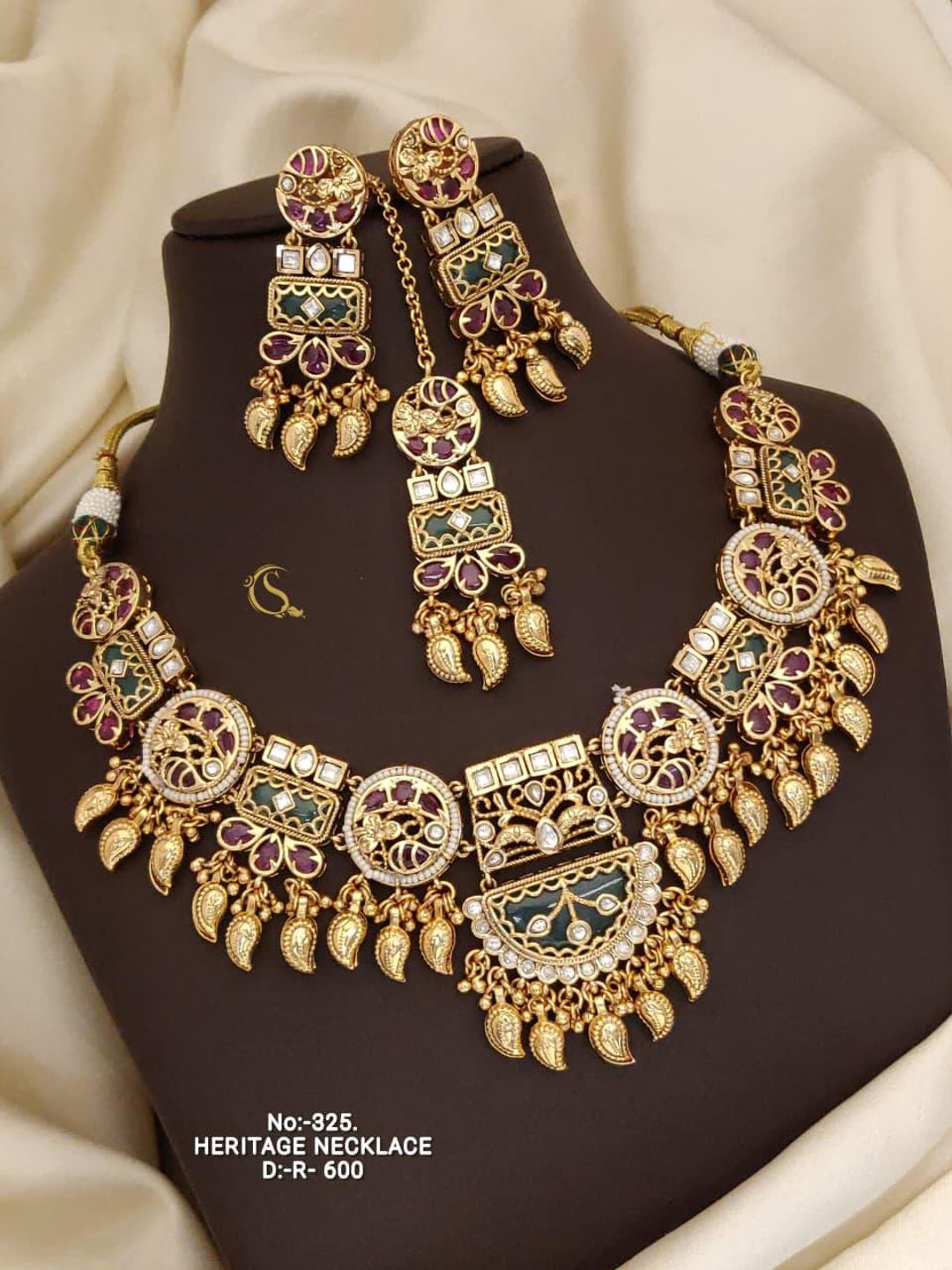 Kundan Choker Set: Heritage Gold Indian Necklace, Stonework Jewelry - Etsy