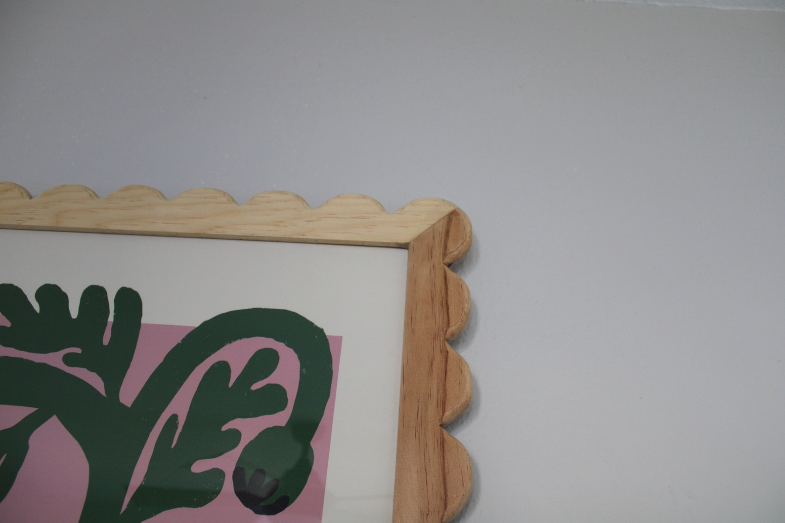 Handmade Scalloped Wooden Picture Frame in Light Wood - Etsy
