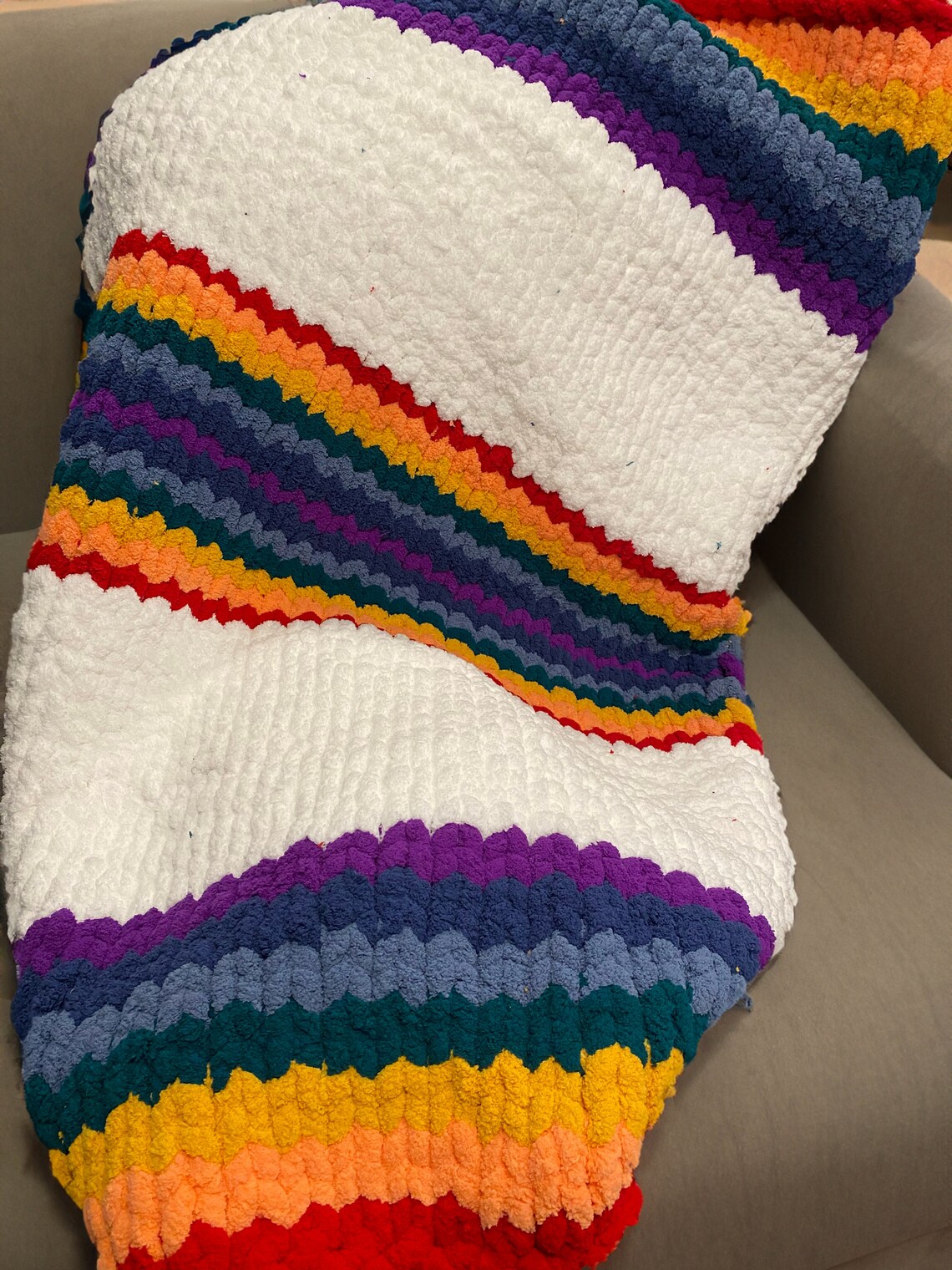 Cuddle the Rainbow Chunky Knit Blanket - Etsy