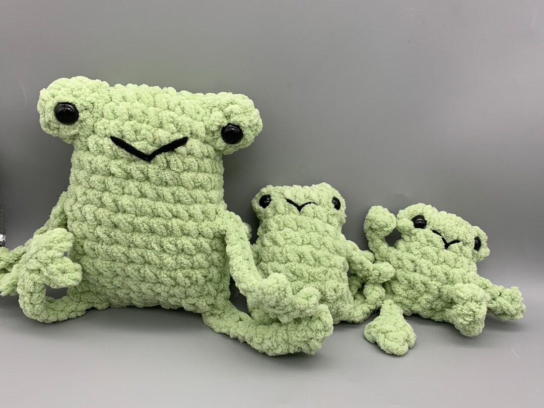 Frogs Crochet Cute Green Froggies Leggy Frog Adorable Little Nature ...