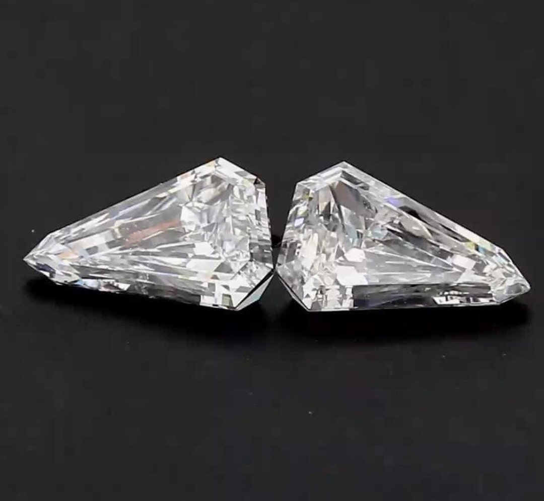 0.28TCW Shield Cut Lab-grown Diamond Pair for Solitaire Diamond ...