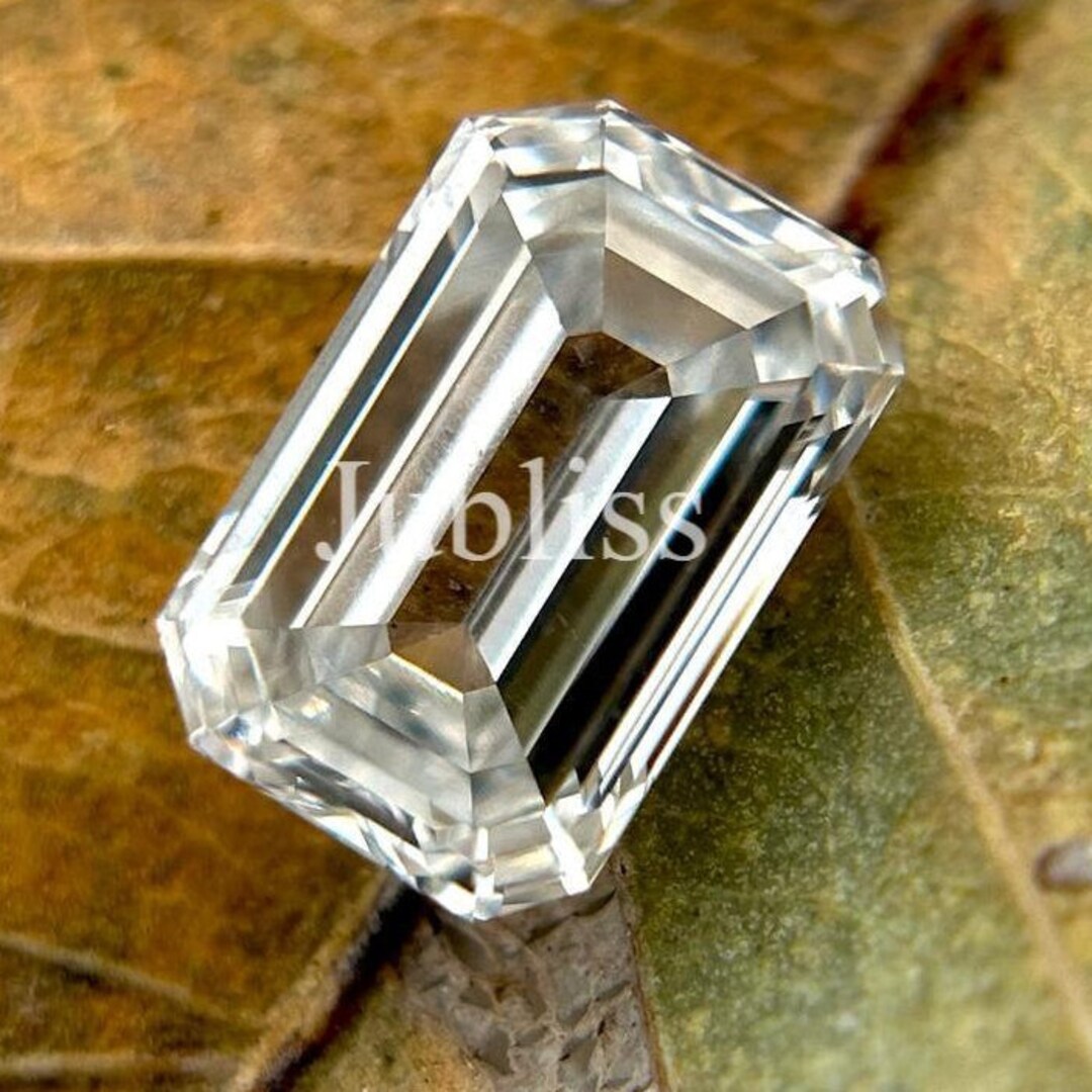 6X4MM Cts Lab Grown Diamond DEF Color Vs Emerald Cut Diamond / Diamond ...