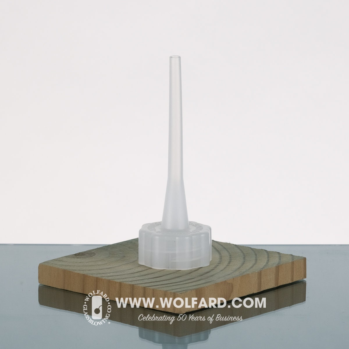 PREMIUM | 32oz Wolfard Lamp Oil Fuel - W/ FREE Filler Spout | Smokeless ...