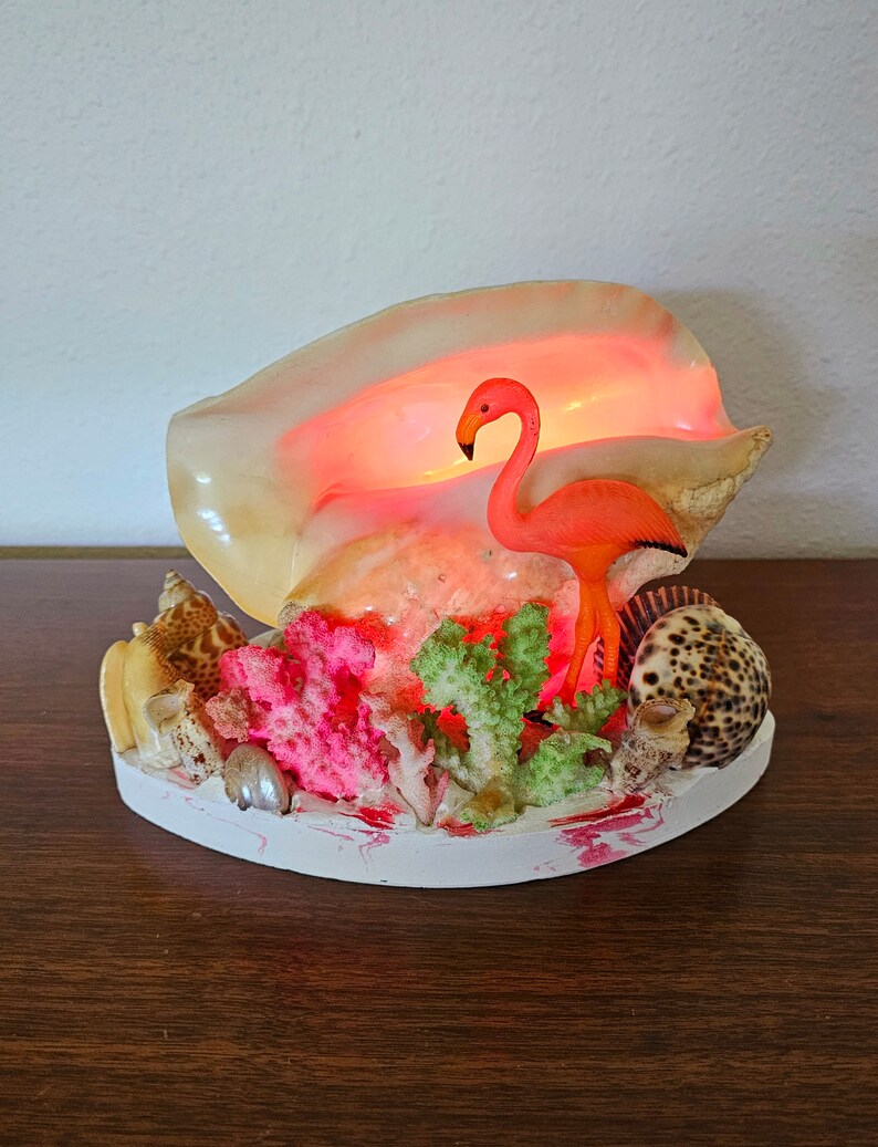 Vintage Kitsch Flamingo Seashell Handmade Table Lamp Light Nightlight ...