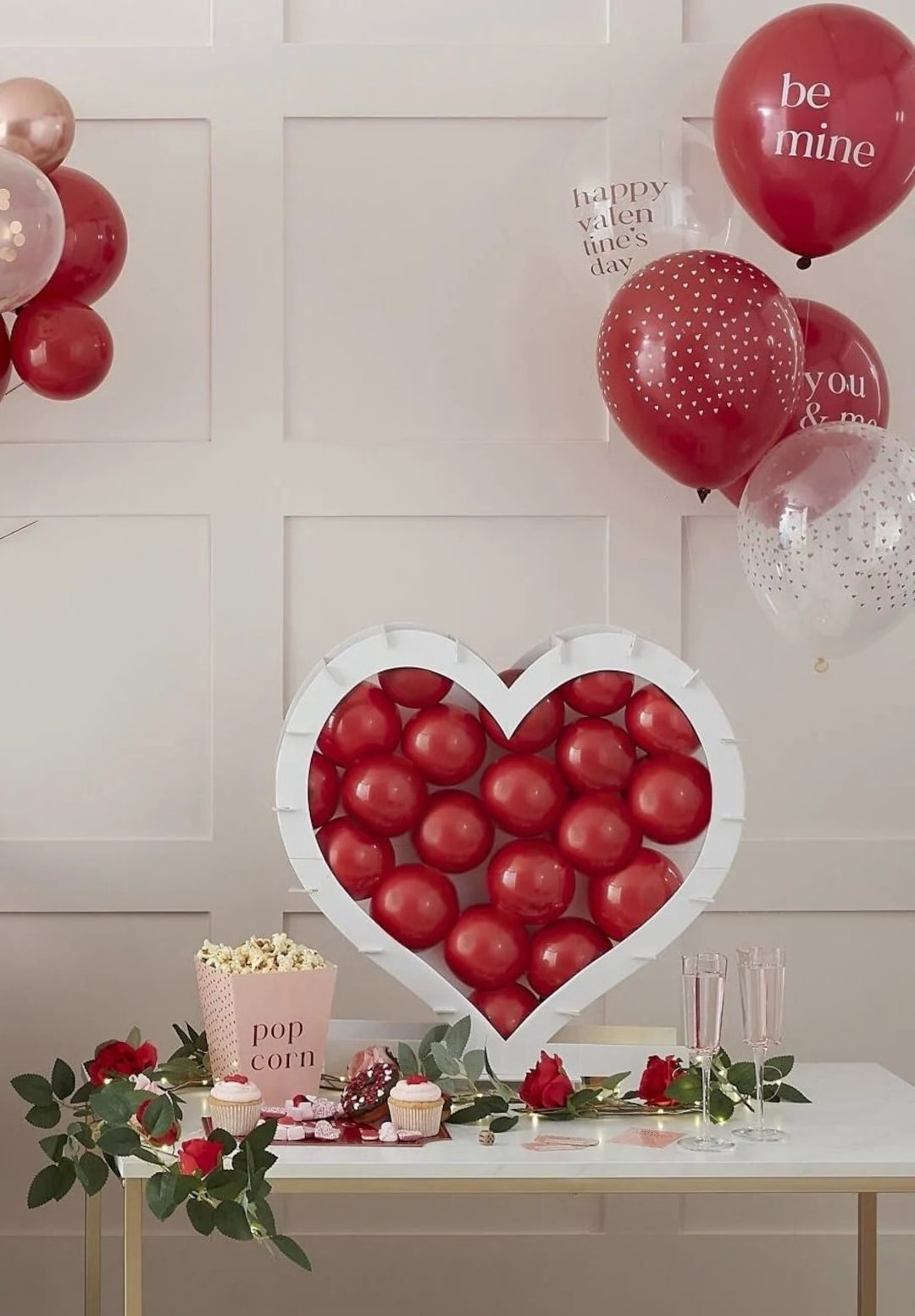 Heart Shaped Balloon Mosaic Stand, Wedding Heart Balloon Mosaic Stand ...