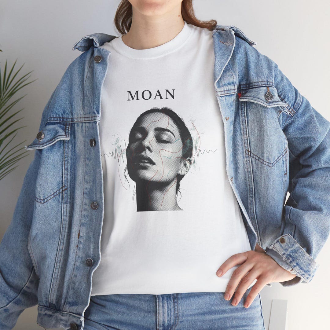 Moan Portrait Tee | Minimalist Black White Face Artwork T-shirt - Etsy