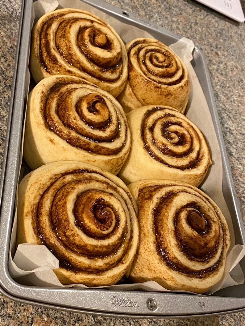6 LARGE Cinnamon Buns | Cinnamon Rolls | UK Next-day Delivery ...
