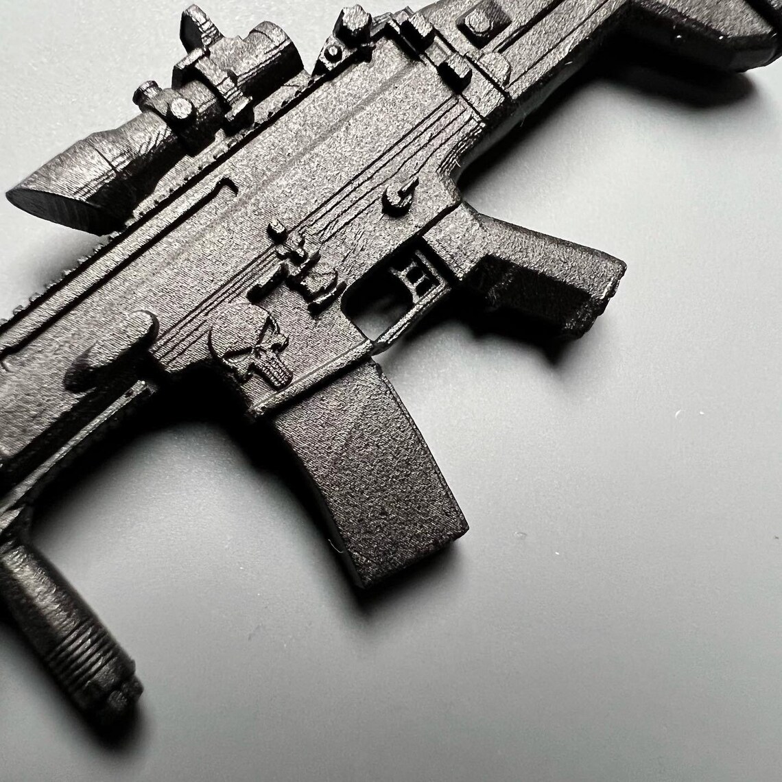 SCAR-L Suppressed W/punisher Insignia Scales 6 1/12 3D - Etsy