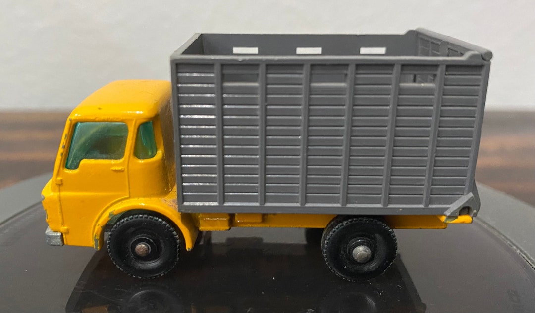 Matchbox - Lesney - Vintage - DODGE Truck- No 37- DODGE Cattle Truck ...