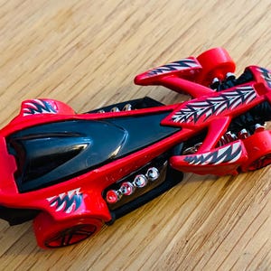 Hot Wheels- Preying Menace - Die-cast Red and Black 1:64 - Etsy