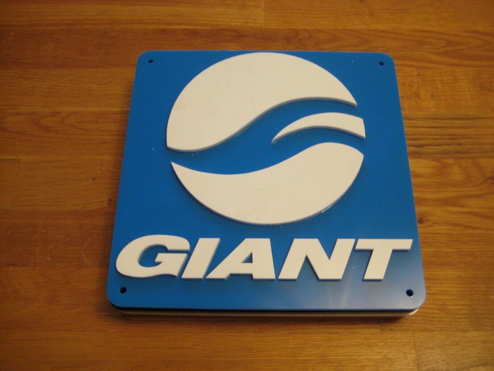 Giant Bikes Logo