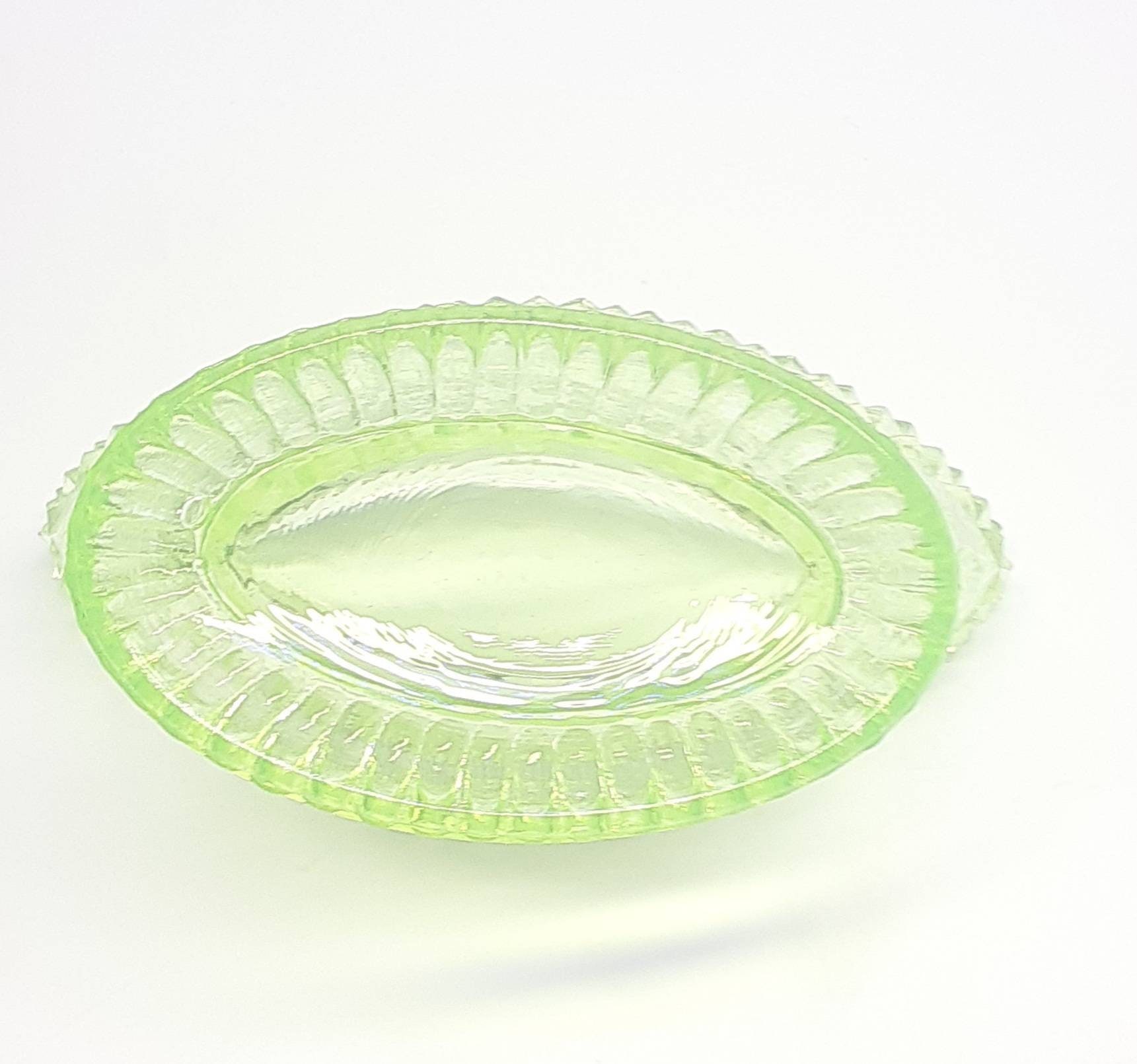BEAUTIFUL Uranium Glass Master Salt - UV - Etsy