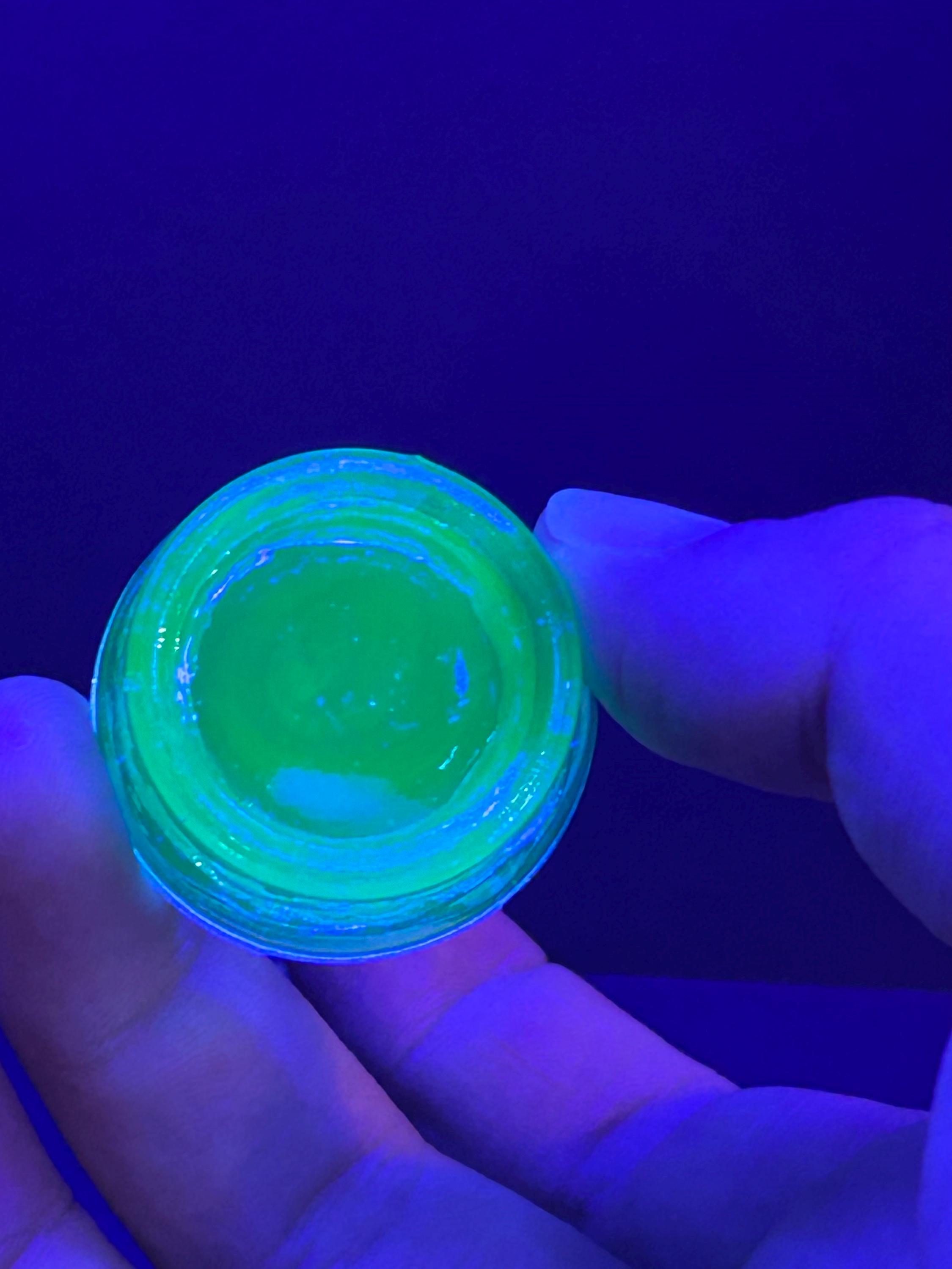 EXCLUSIVE ! - Mini Berry Blue - URANIUM Glass Chicken Hen on the Nest ...