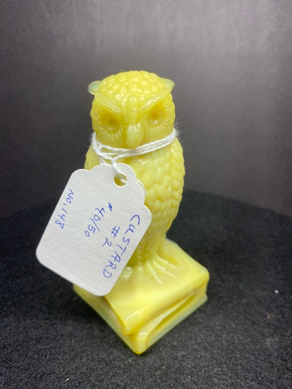 Vintage Degenhart Glass Owl