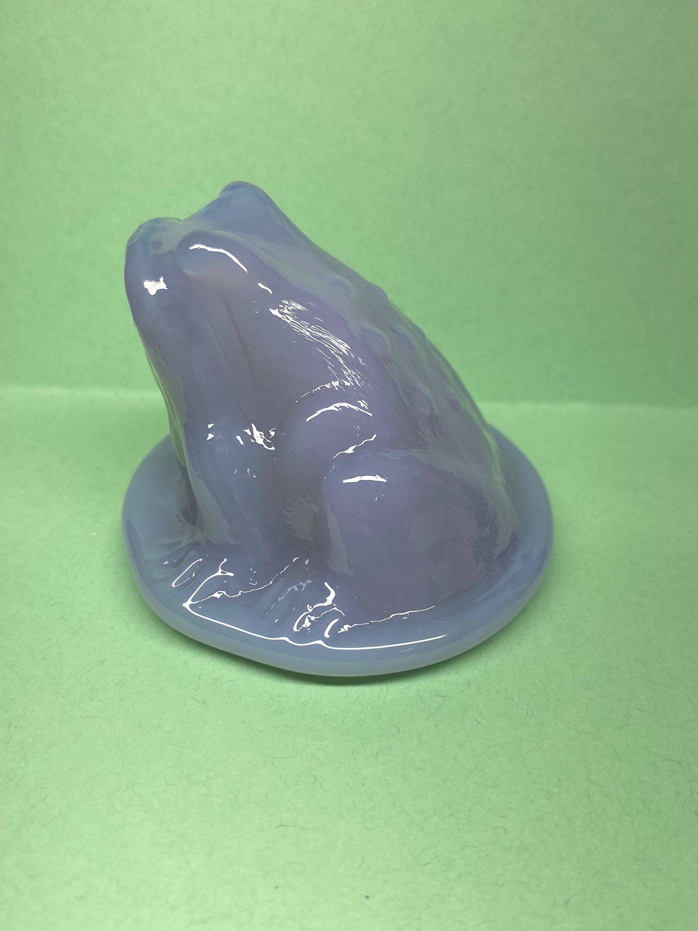 Neodymium - Uranium Beautiful Glass Frog Paperweight. Rare Color ...