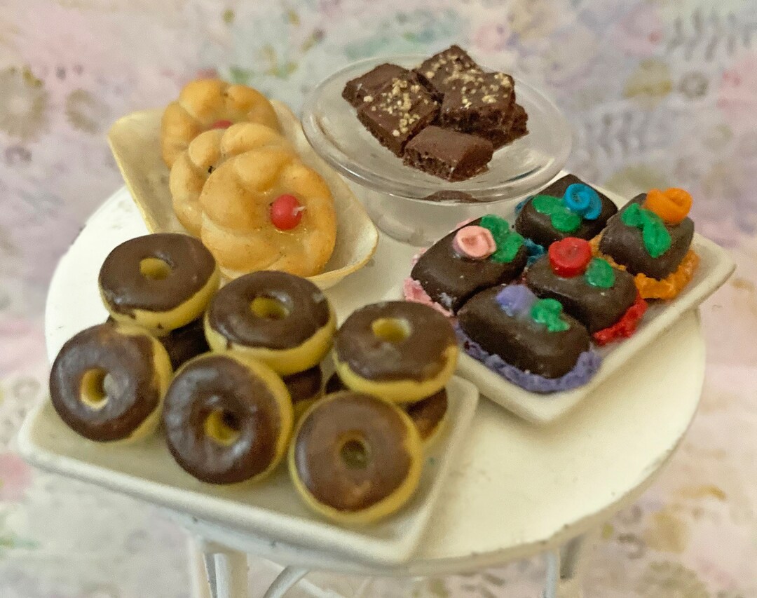 Dollhouse Pastries Desserts Sweets | Miniature Pastry | 1:12 Scale - Etsy