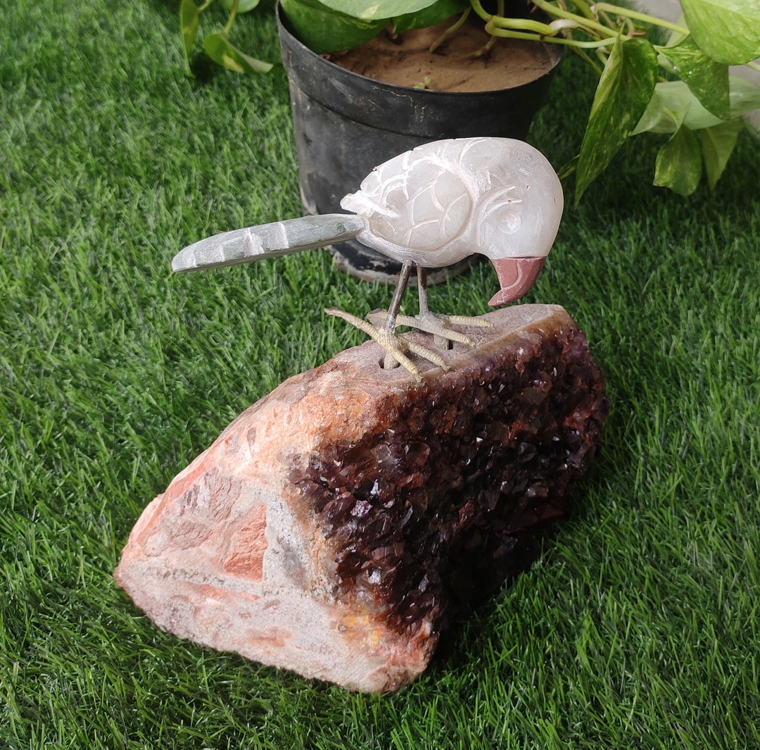 Gemstone Bird, Sculpture Bird, White Quartz and Green Jade , Hand ...