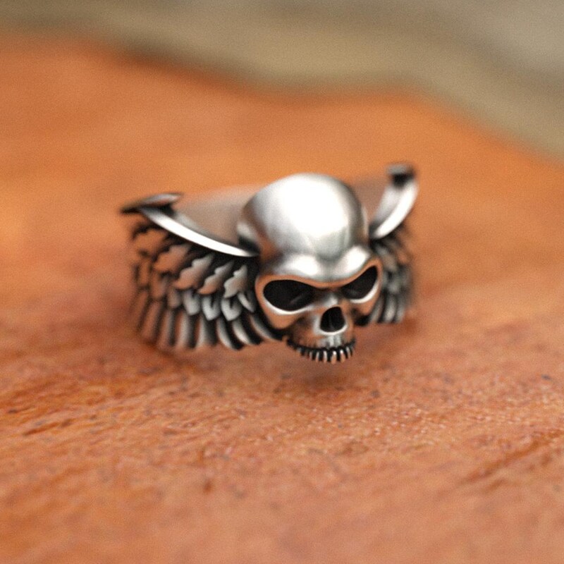 Winged Skull Ring - Etsy