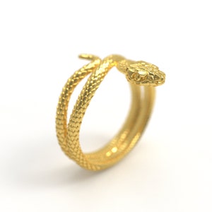 Elegant Gold Snake Ring: Intricate Design, Timeless Symbolism, Perfect ...