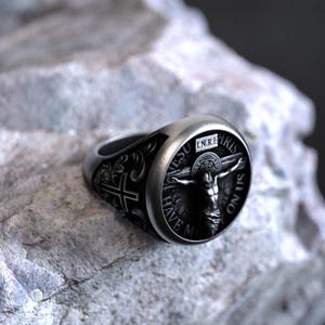 Jesus Christ Crucifixion Signet - 925 Sterling Silver - Catholic Cross ...