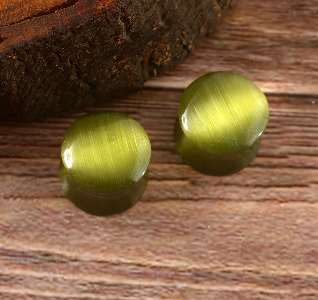 Beautiful Green Peridot Cats Eye Stone Plug Double -flare Cats Eye Fire ...