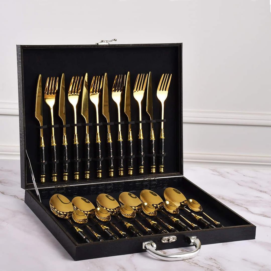 Royal Cutlery Set With Box Black Handle Gold Plated Food Grade Material ...