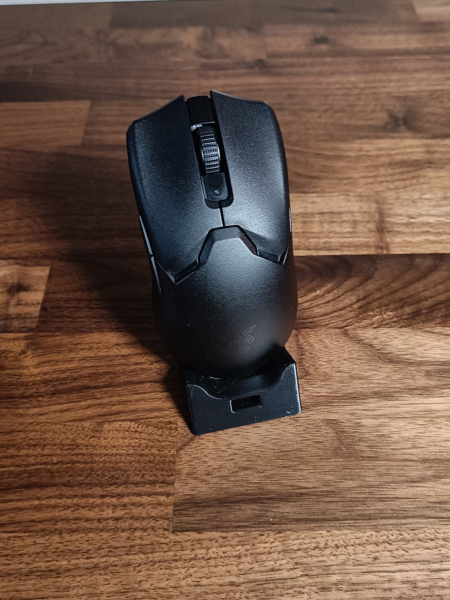 Single Mouse Display Stand for Custom Mouse With USB Storage 3D Printed ...