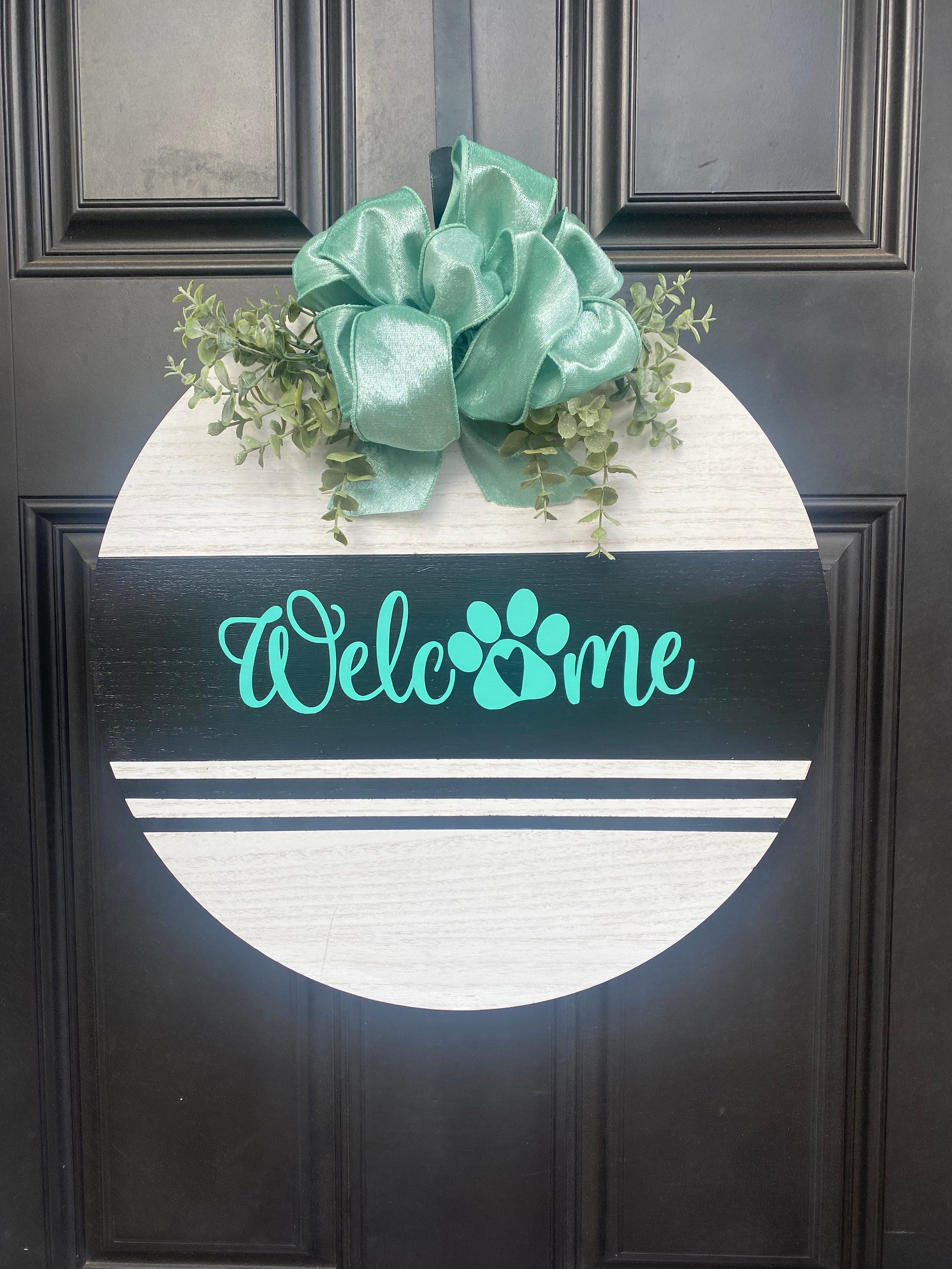 Welcome Door Hanger With Dog Paw Print. - Etsy