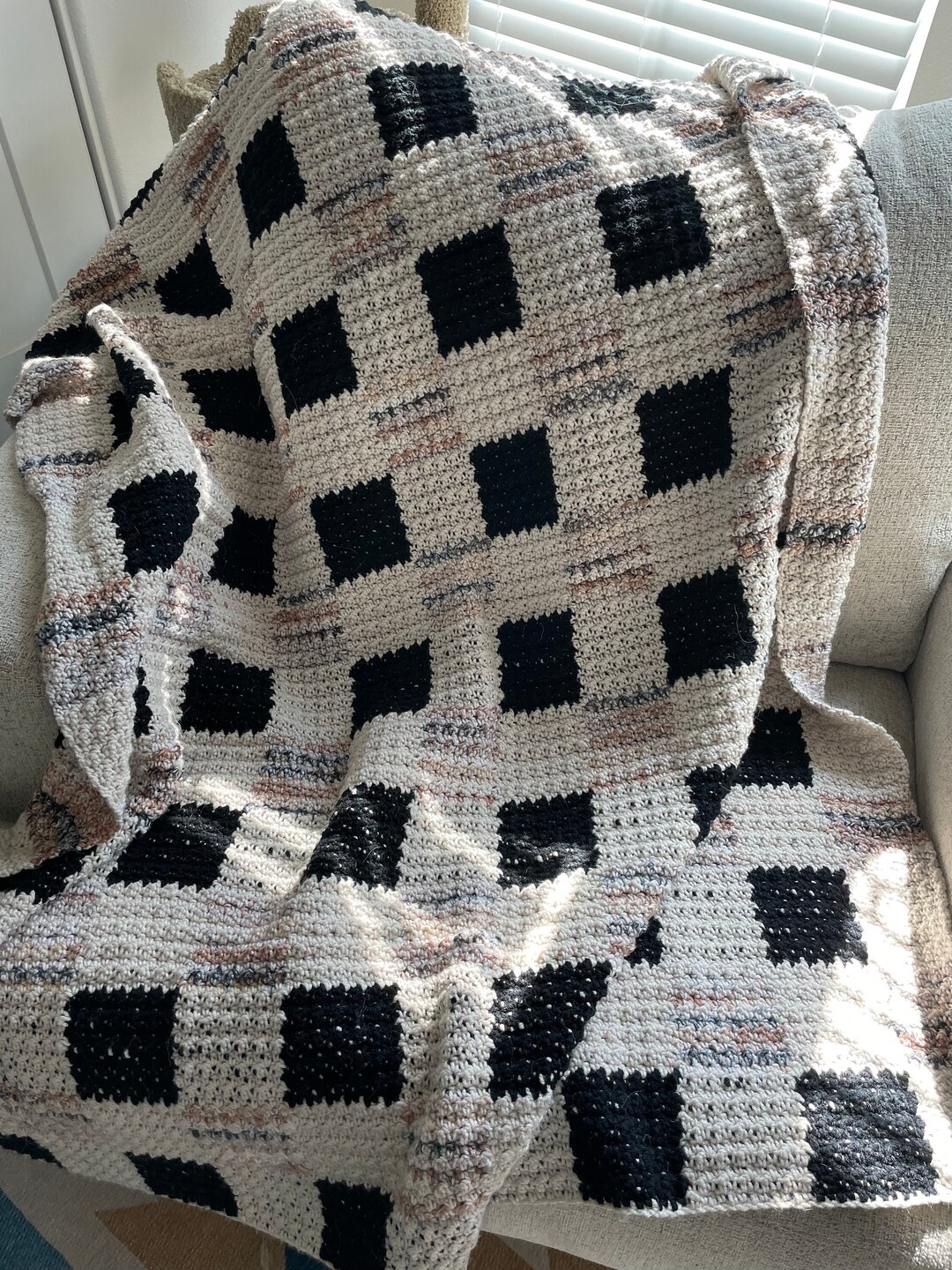 The Sabrina Blanket Checkered Crochet Blanket Linen, Black and Neutral ...